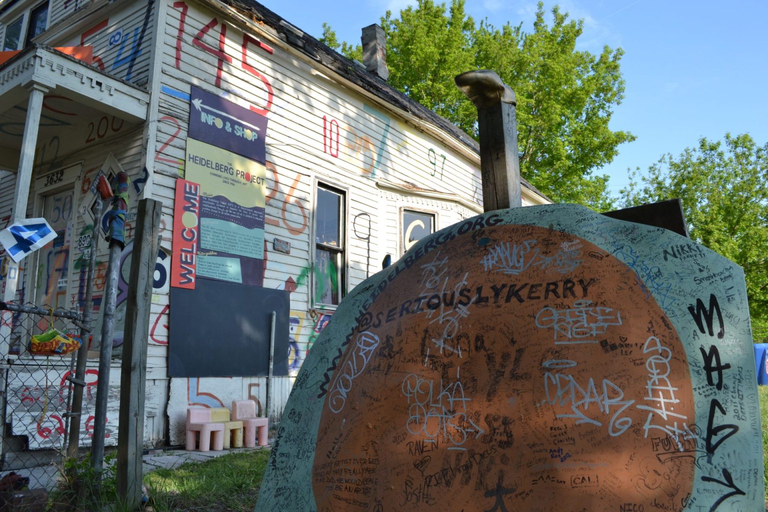 Pathbreaking painter, arts activist and Heidelberg Project founder ...